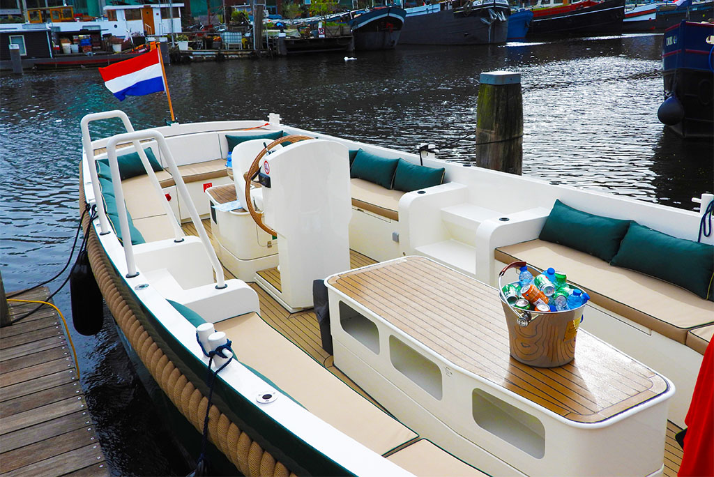 Rent a Boat Amsterdam - €20 Discount - Canal Motorboats