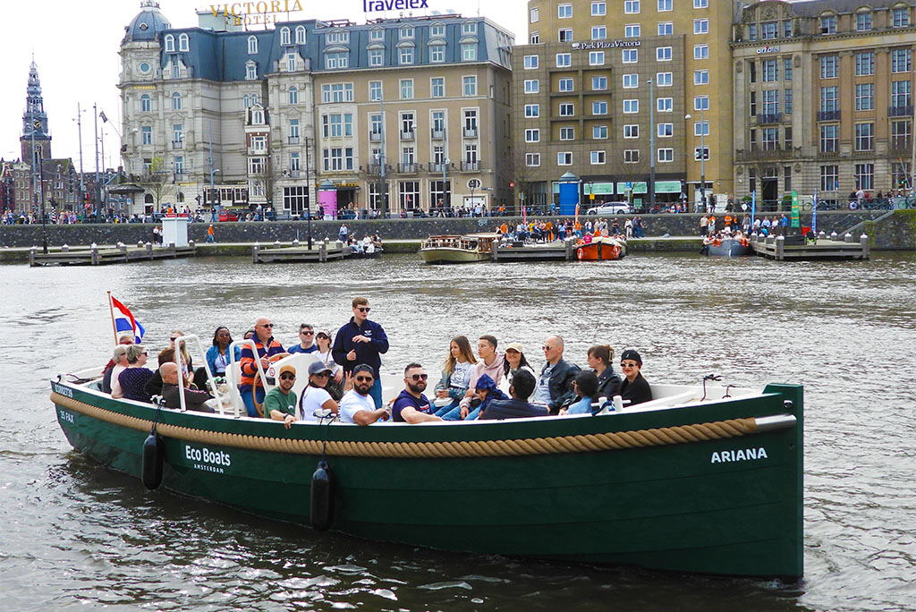 Boot Huren Amsterdam - €20 Super Deal - Canal Motorboats