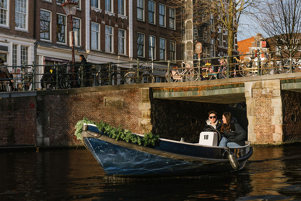 Canal Motorboats - Erste Bootsverleih Amsterdam